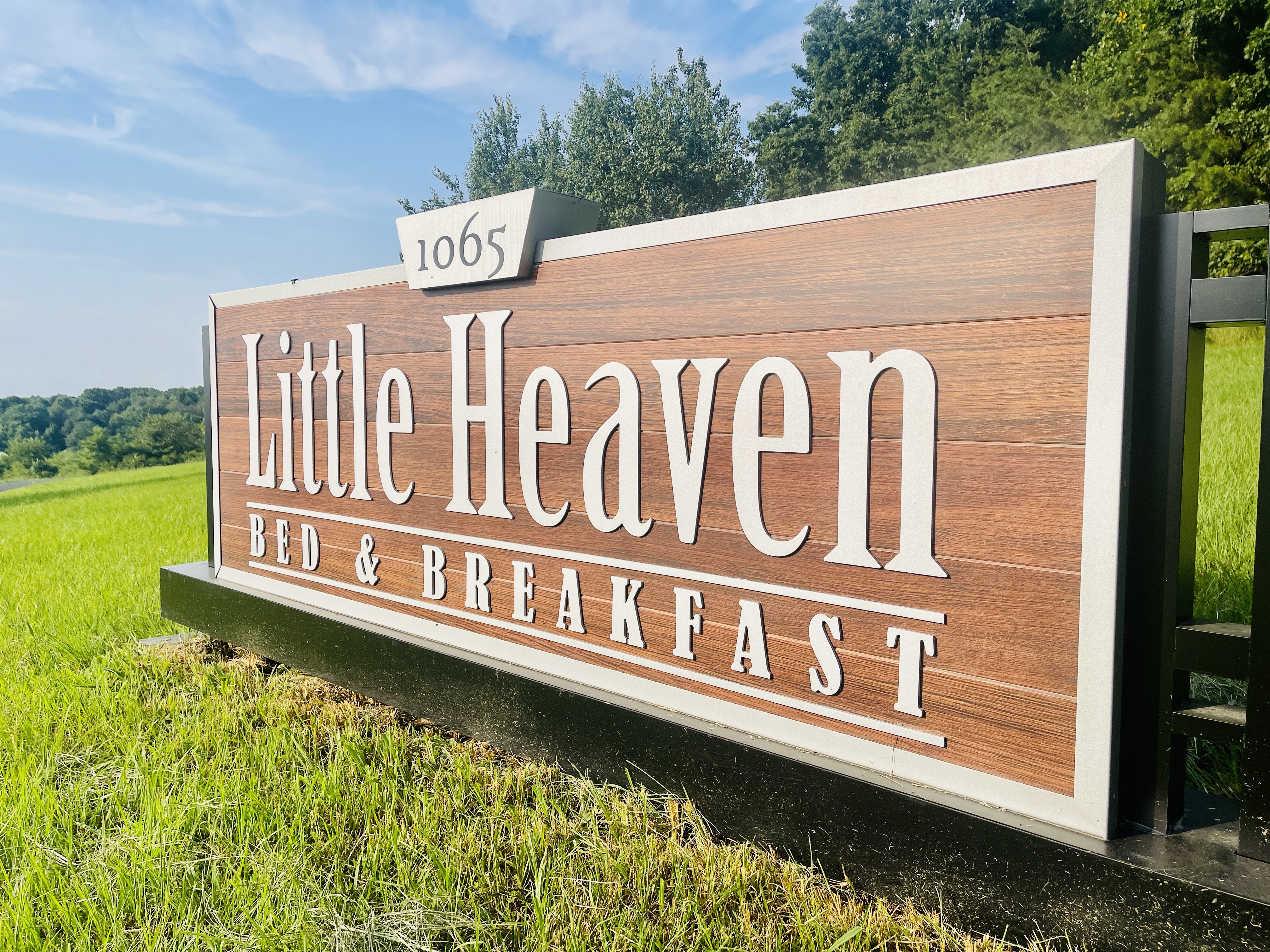 Little Heaven Bed & Breakfast, Hamptonville, North Carolina